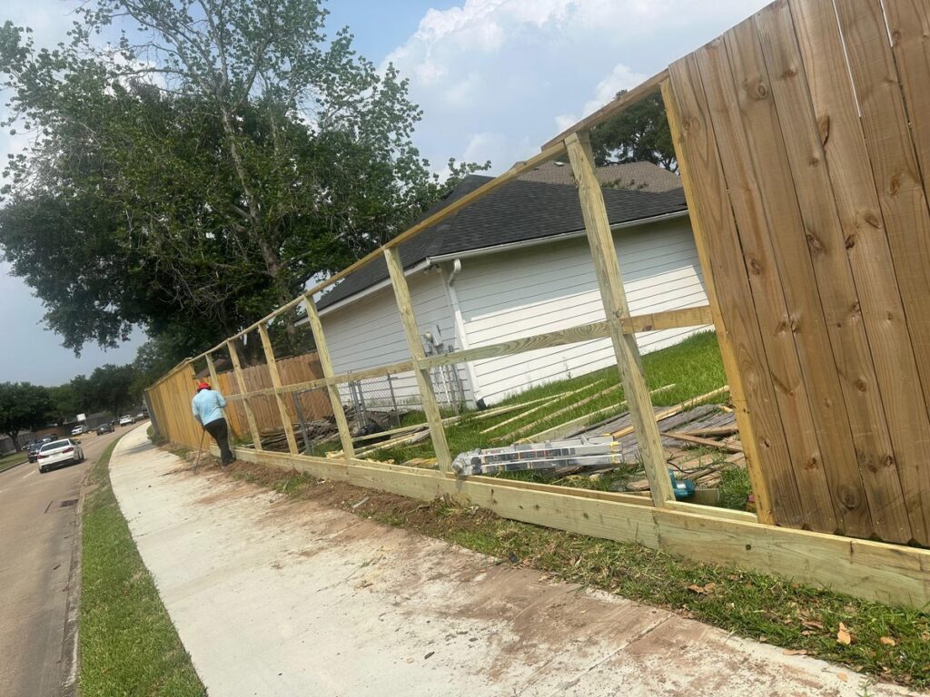 Professional Fencing - Tyler's Renovation & Construction